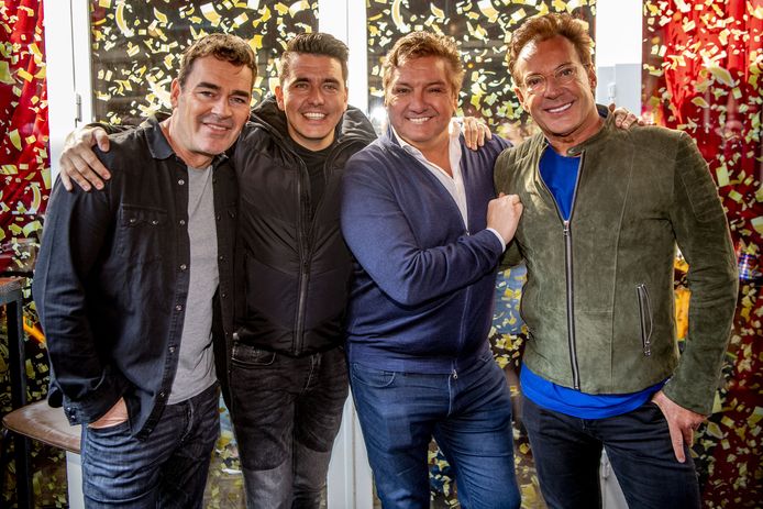 De Toppers terug in de Arena: ‘Zoveel mensen bij elkaar voelt ...