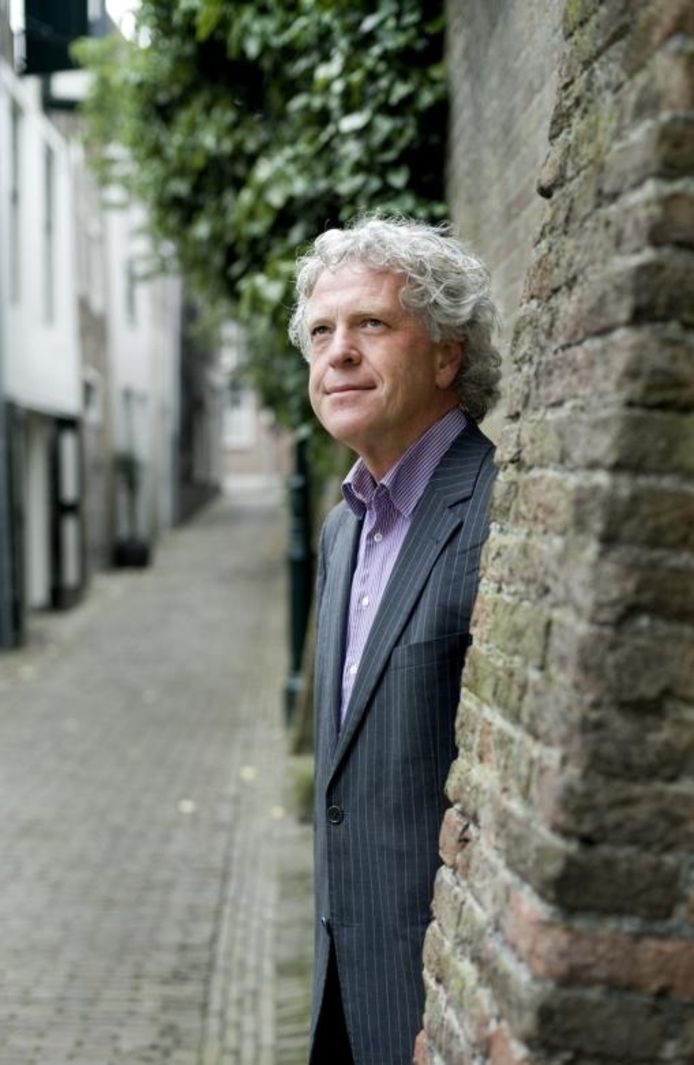 Pieter Ippel publiceert boek over psychiatrie; Dwang blijft wrang ...