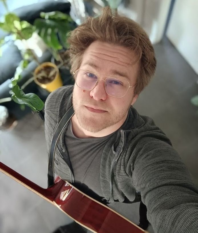 James Gale uit Aalter brengt nieuwe song ‘Heavy’ uit | Aalter | hln.be