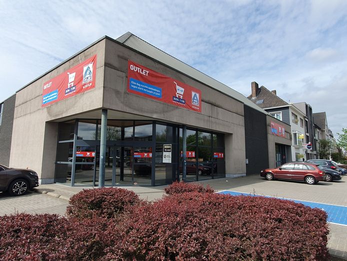 Aldi opent outletstore in Parklaan: “Drie weken lang tuinartikelen en elektronica aan lage ...
