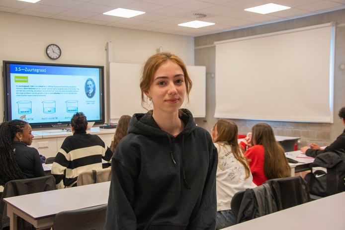 UM-leerlinge Yutta behaalt goud in prestigieuze Europese finale Sci ...