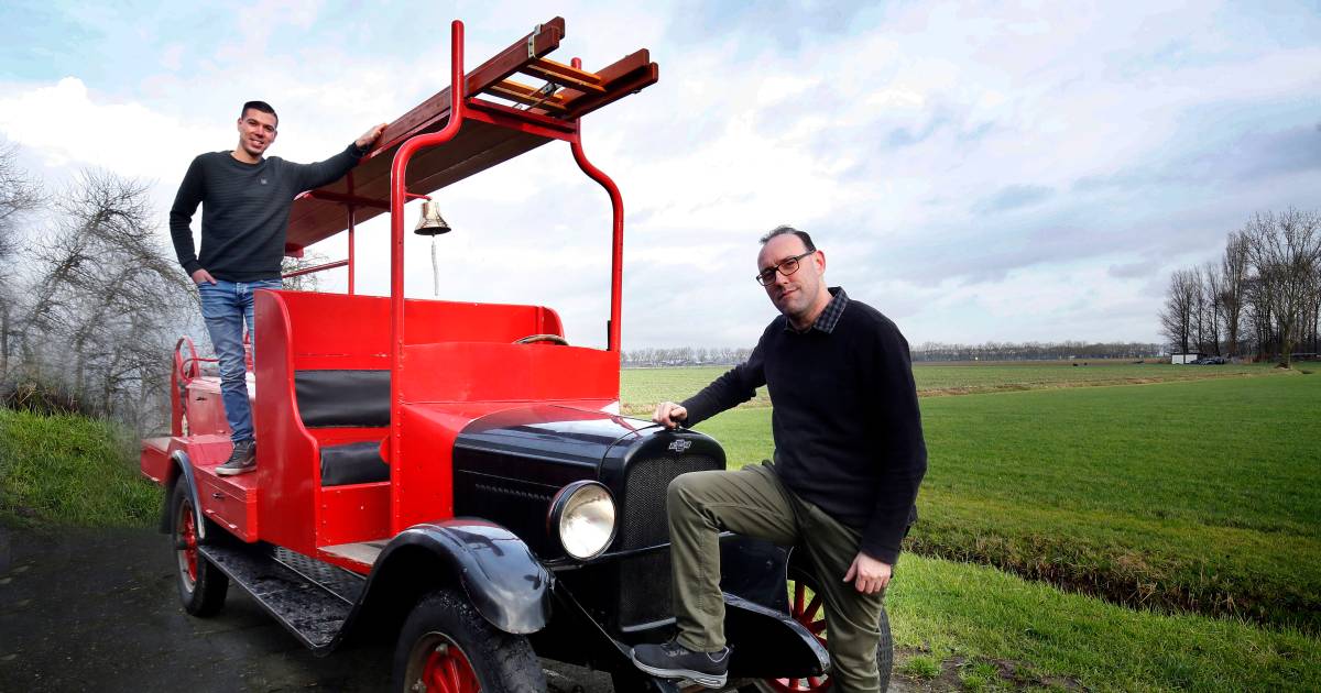 Gorcumse brandweerlieden vinden hun allereerste auto uit 1928 terug op ...