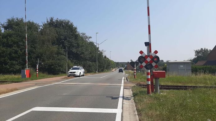 Defect aan signaallichten snel hersteld | Tessenderlo | hln.be