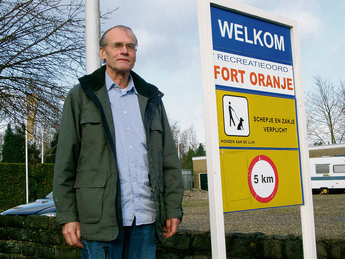 Fort Oranje en politie om tafel na kort geding | Foto | AD.nl