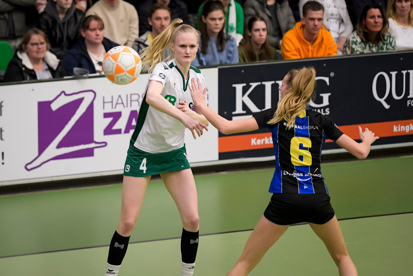 Nienke Hintzbergen (PKC) kampte met mentale problemen: ‘Ben mezelf ...