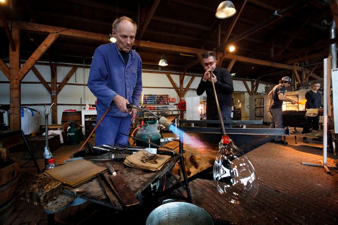 Turkse, Noorse en Engelse glaskunstenaars naar Leerdam: ‘Zeker in deze ...