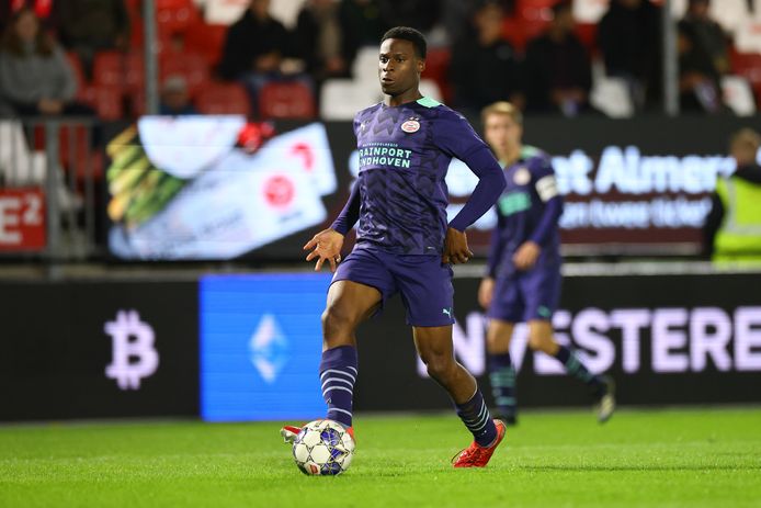 Geen circus meer, maar nu al volop profvoetbal voor talentvolle PSV ...