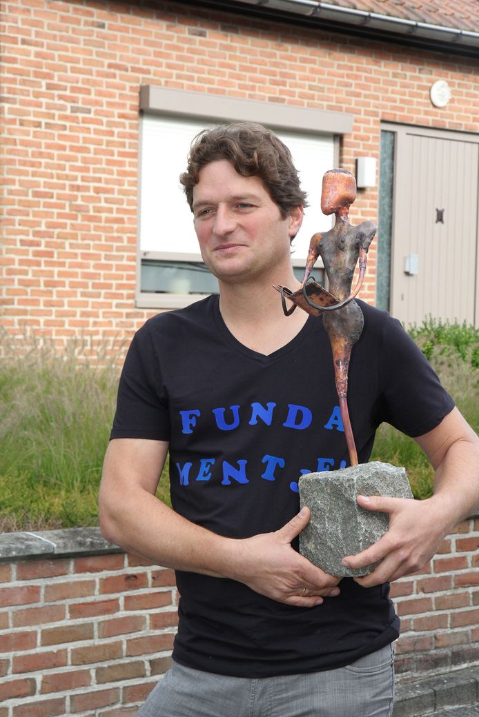 Lieven Calis (40) wint cultuurtrofee | Zonnebeke | hln.be