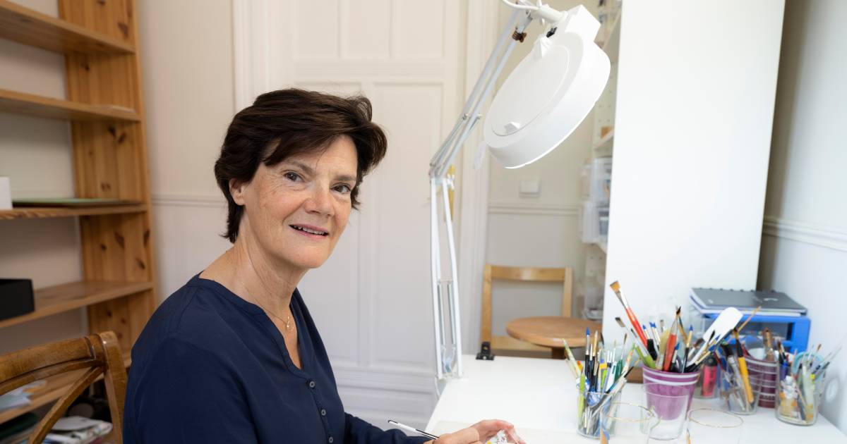 Caroline de Pierpont levert handgeschilderd glaswerk en porselein aan ...