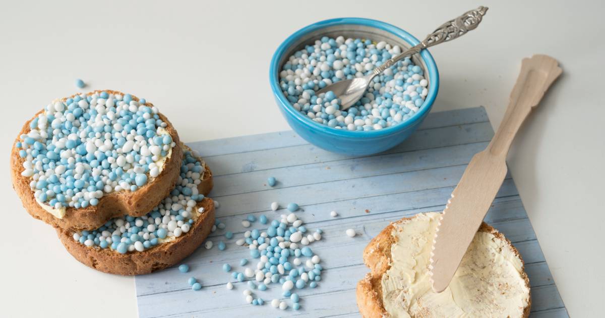 Waarom eten we bij een geboorte eigenlijk beschuit met muisjes? | Gezin | destentor.nl