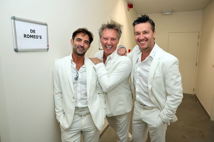 Een avond in het spoor van De Romeo’s: “Schuine moppen? Na twintig jaar ...