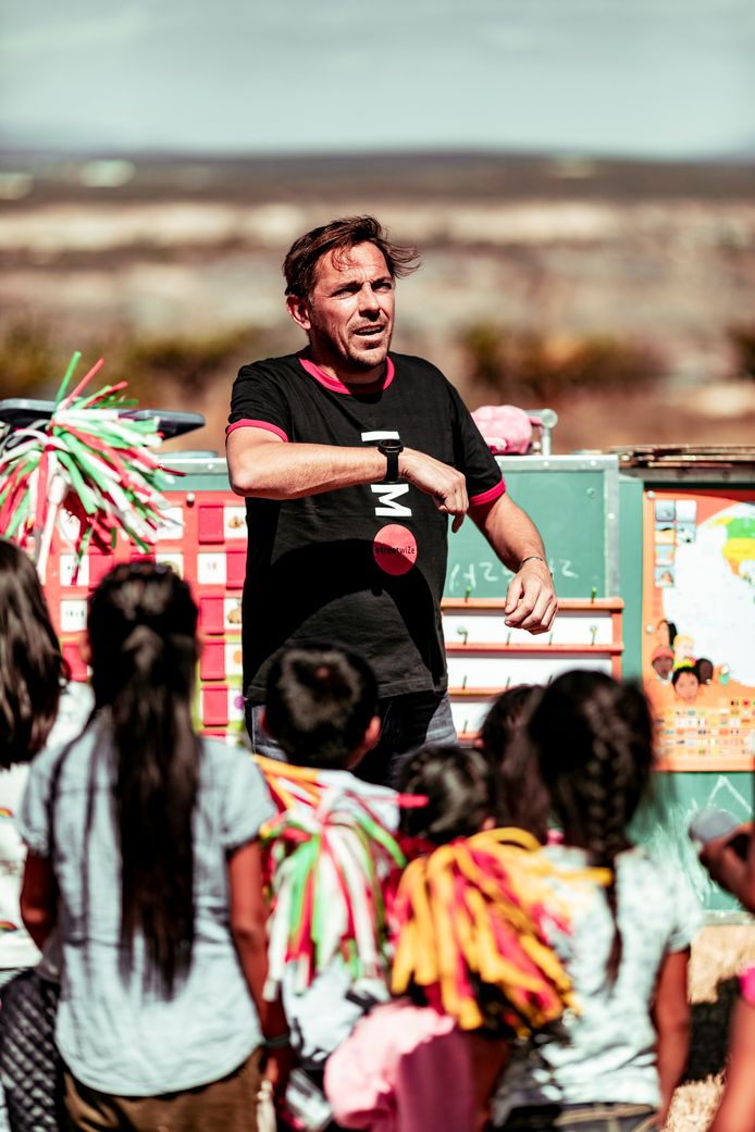 #DUWMEE: 400 wandelaars laten zich sponsoren voor twintig jaar Mobile ...