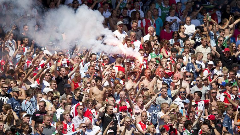 'Feyenoord huurde hooligans in voor orde in De Kuip' | Het Parool