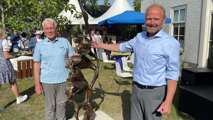 Haringparty terug op vertrouwde bodem: 750 bezoekers komen bijeen in ...