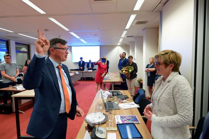 Afscheid van wethouder Jan van Hal: ‘We zullen hem echt missen’ | Etten ...