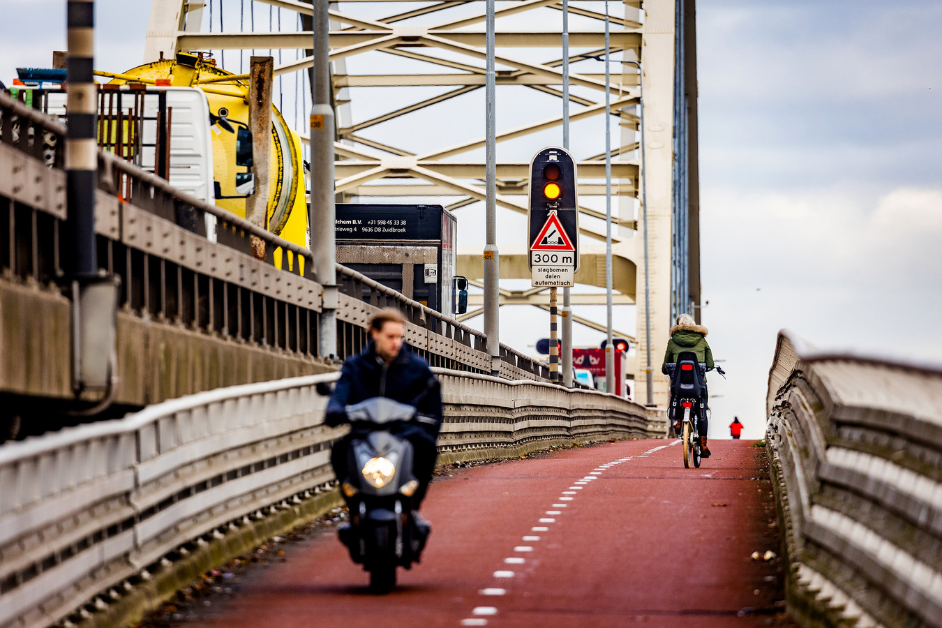 Fietsers kunnen opgelucht ademhalen: gratis pont tijdens werk aan de ...