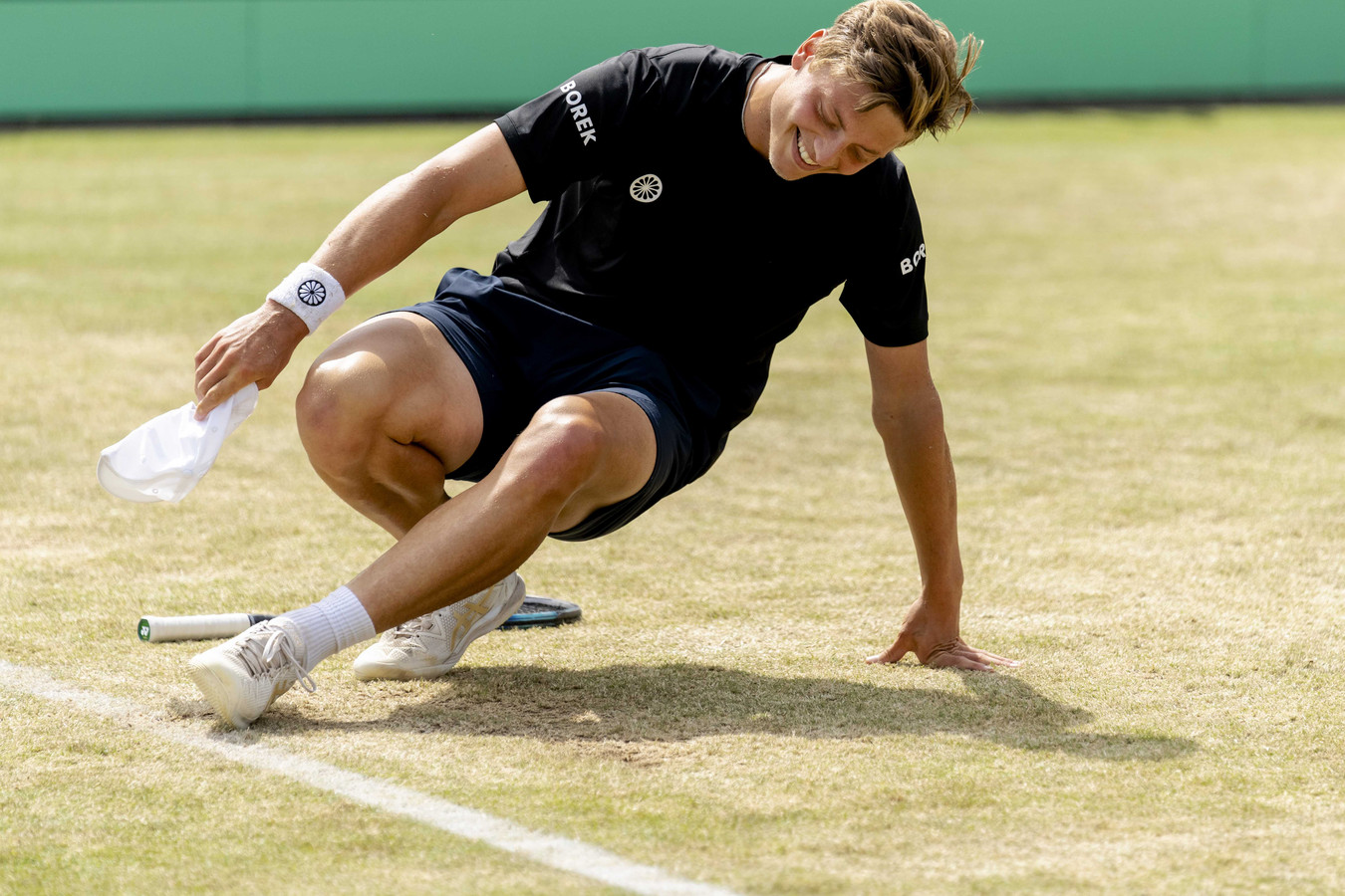 Tim van Rijthoven zorgt voor enorme sensatie met zege op Daniil ...