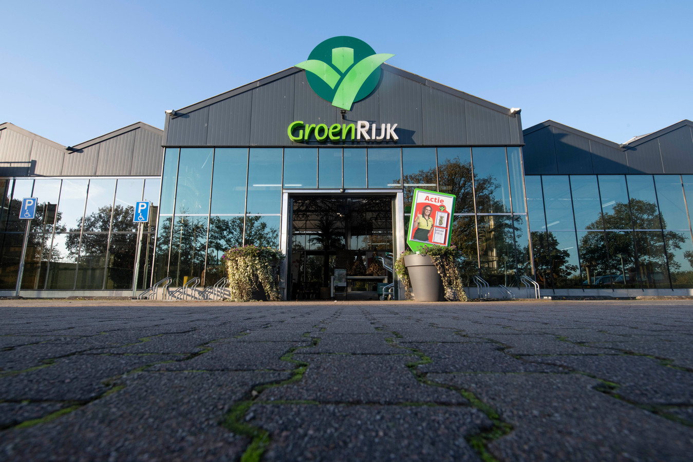 20-jarige Jesse neemt het levenswerk van Johnny (61) over: ‘Dit ...