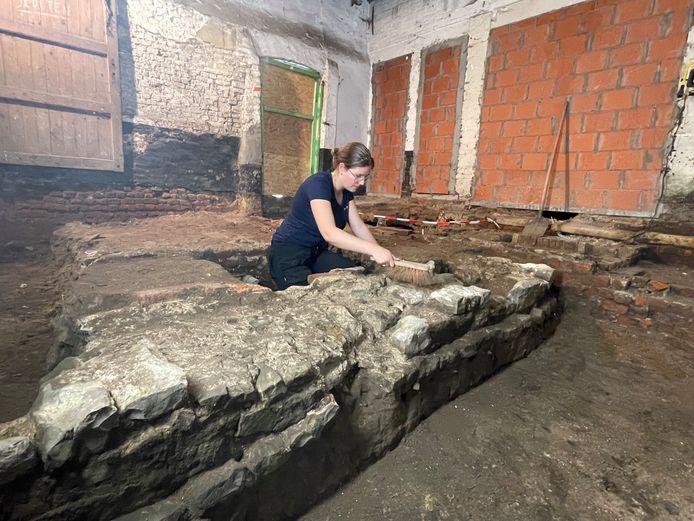 Archeologen ontdekken kerkhof met honderden skeletten: “We krijgen een unieke kijk in de ...