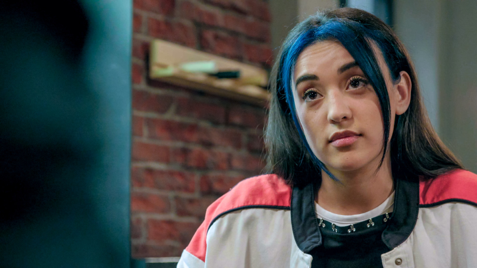 “Door mijn verdriet was ik onhandelbaar”: ‘Familie’-actrice Cyra Gwynth ...