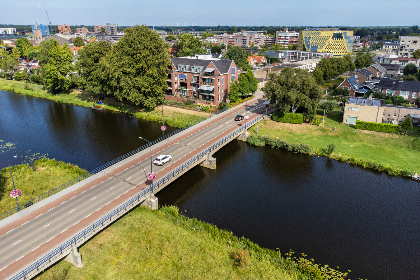 Vervanging Prins Bernhardbrug bij Hardenberg kost bijna 8 miljoen euro ...