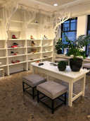 Toch doorstart voor Lia Staring: nieuwe schoenenzaak in Lombardje Den ...