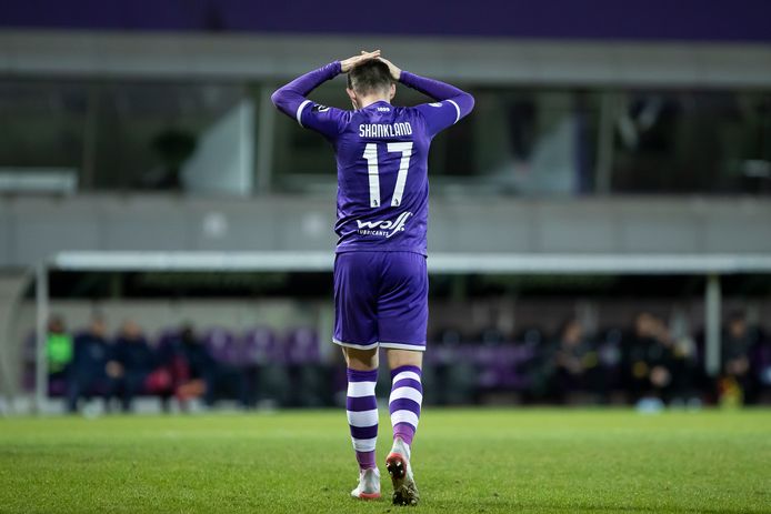 Un Standard Décevant Des Métallos Séduisants Seraing Soffre Le Derby