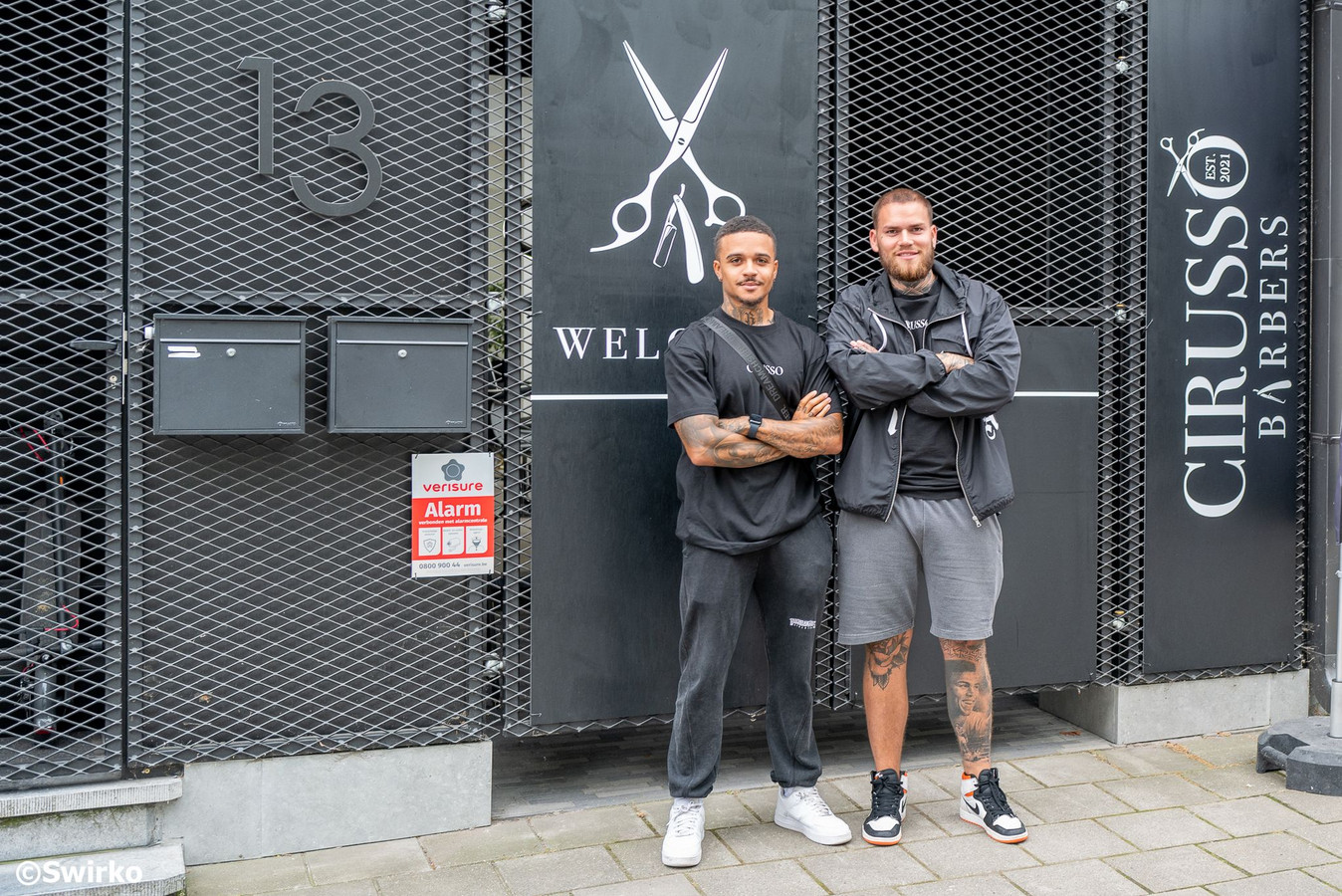 ‘Cirusso Barbers’ opent aan de Houtmarkt: “Pommeline en influencers van ...