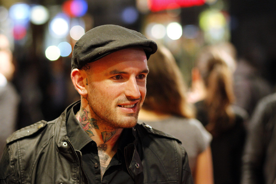 Ben Saunders laat tattoo ex verwijderen | Foto | AD.nl