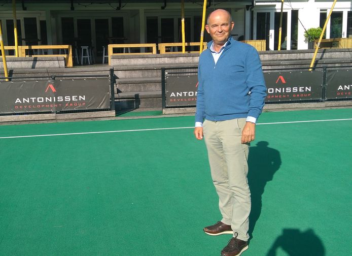 Christophe Denayer, fiere hockeyvader én kersvers voorzitter VHL ...