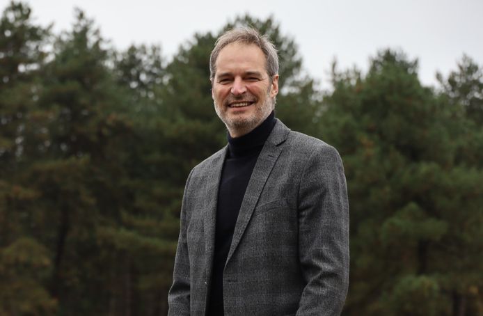 Gezocht: een bestuurlijke duizendpoot om wethouder Henri Willems op te ...