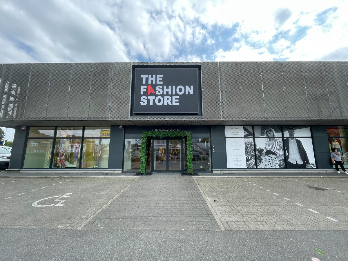The Fashion Store opent deuren Lokerse winkel aan Zelebaan | Foto | hln.be