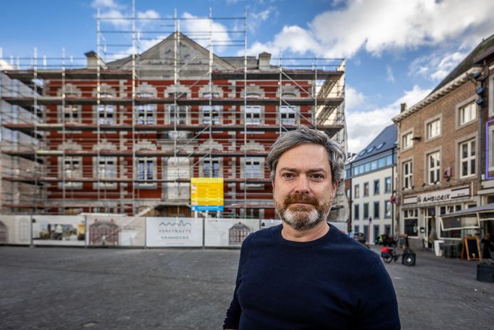 IN BEELD. Tongeren onthult de vernieuwde voorgevel van stadhuis ...