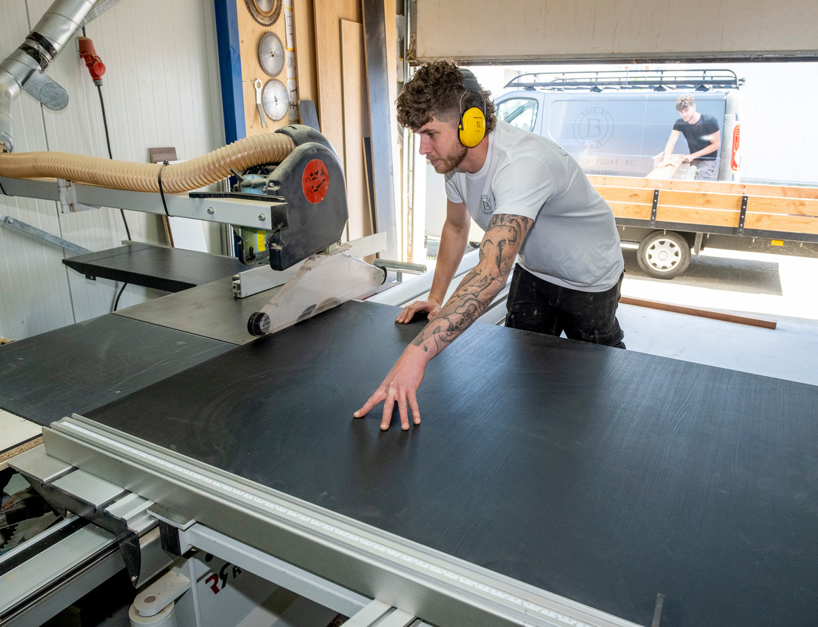 Bouke was als kind altijd al druk aan het knutselen, nu is hij ...