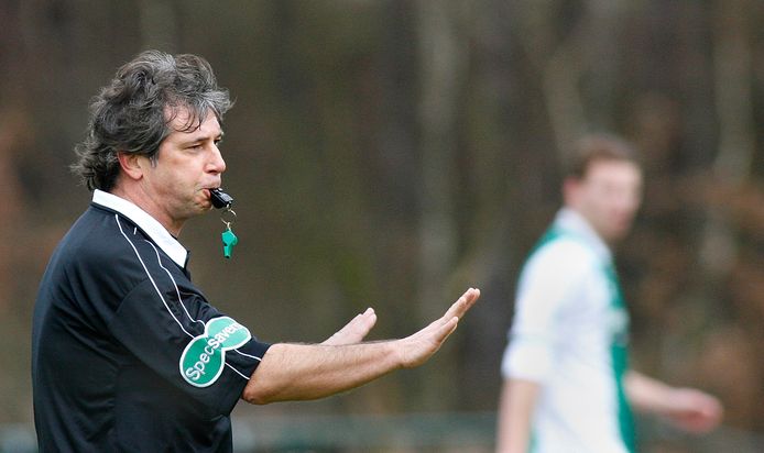 De bijzondere carrière van Peter Oskam: agent, scheidsrechter, Kamerlid ...