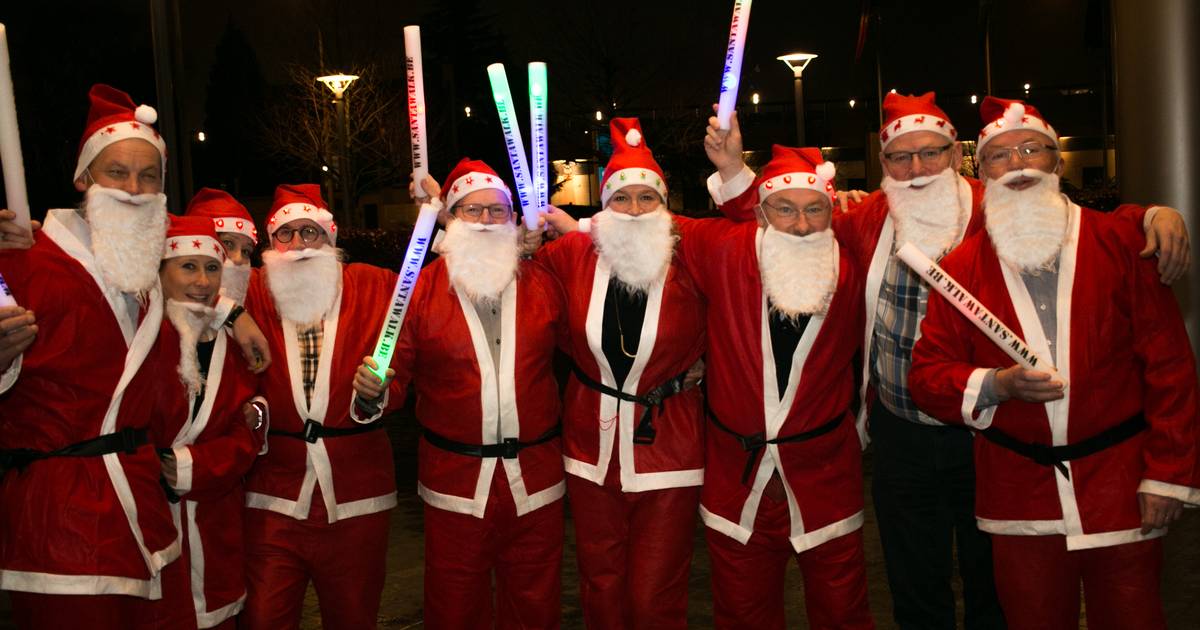 Santa Walk piekt naar meer dan duizend kerstmannen | Sint-Niklaas | hln.be