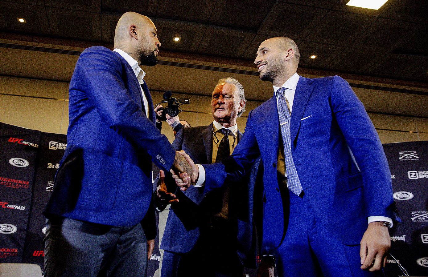 ‘Glory wil alternatieve straffen voor kickboksers Badr Hari en Hesdy ...