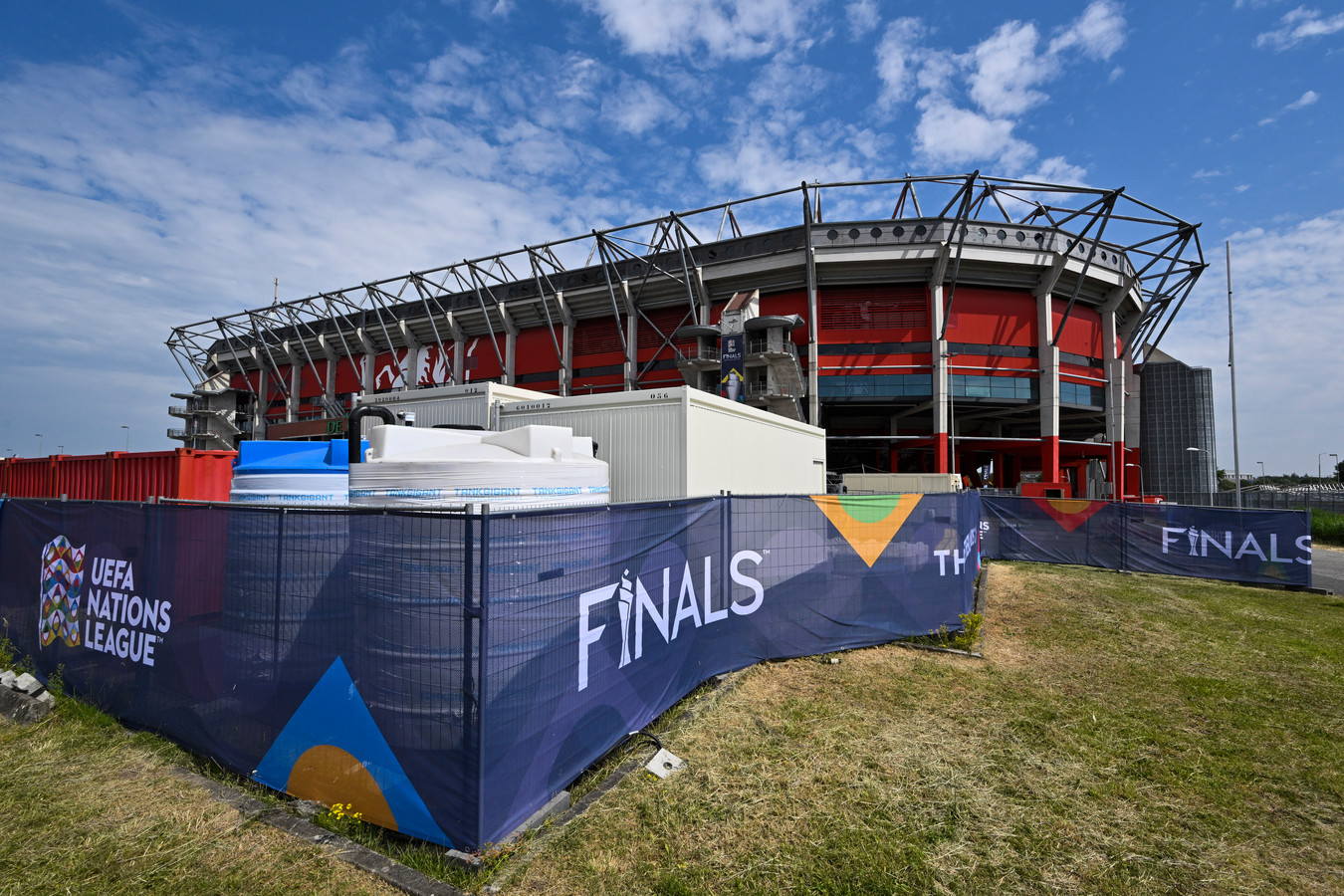 Zien! Zo ziet ̶D̶e̶ ̶G̶r̶o̶l̶s̶c̶h̶ ̶V̶e̶s̶t̶e̶ het ‘FC Twente Stadium ...