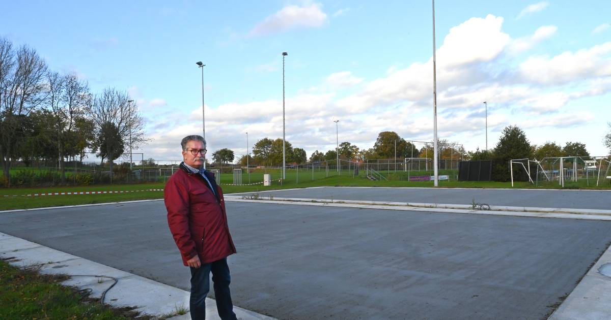 Groesbeek heeft al padelbanen, maar niemand mag er op spelen: ‘Dit is ...
