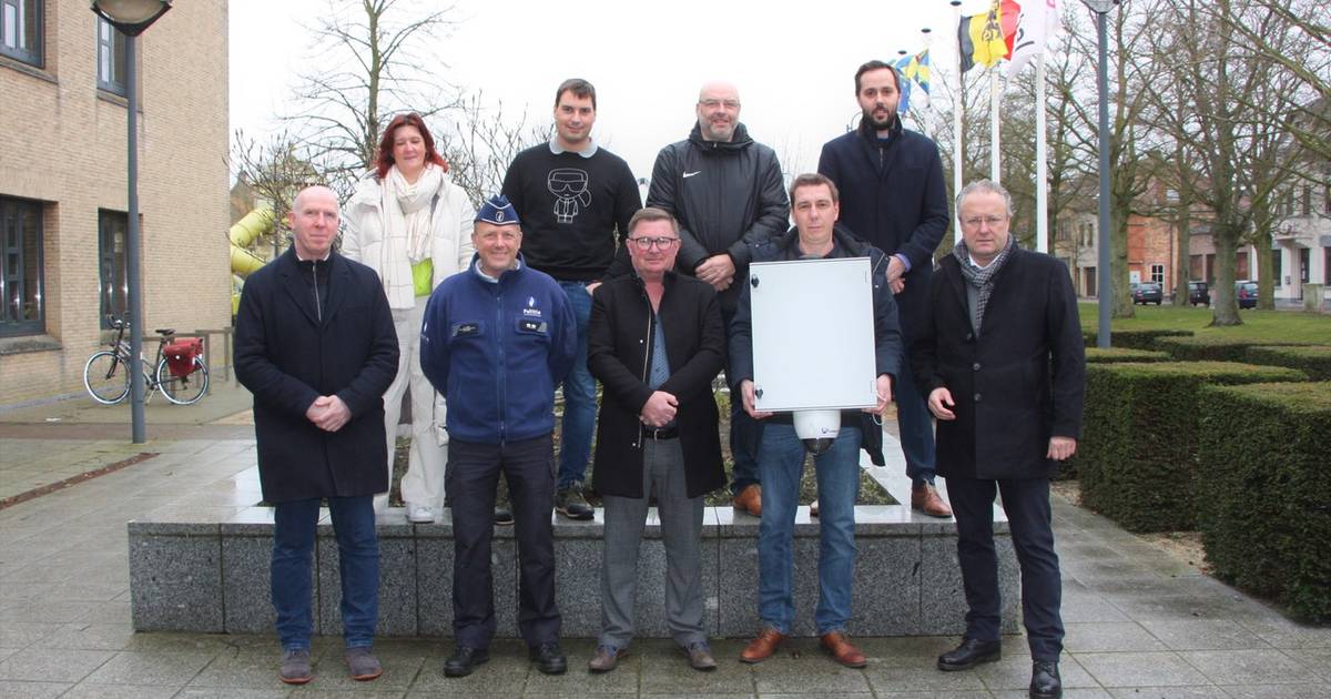 Politiezone Kouter en gemeenten kopen mobiele camera’s | Gistel | hln.be