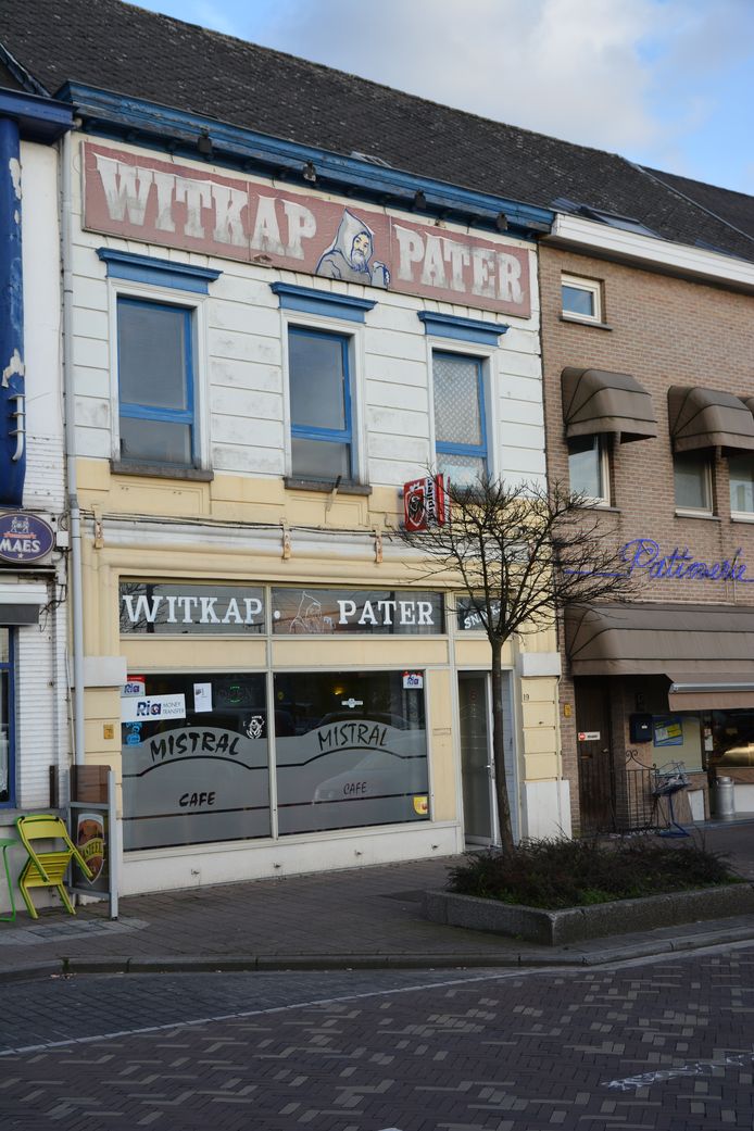 Café Mistral moet nog een maand langer dicht blijven | Denderleeuw | hln.be
