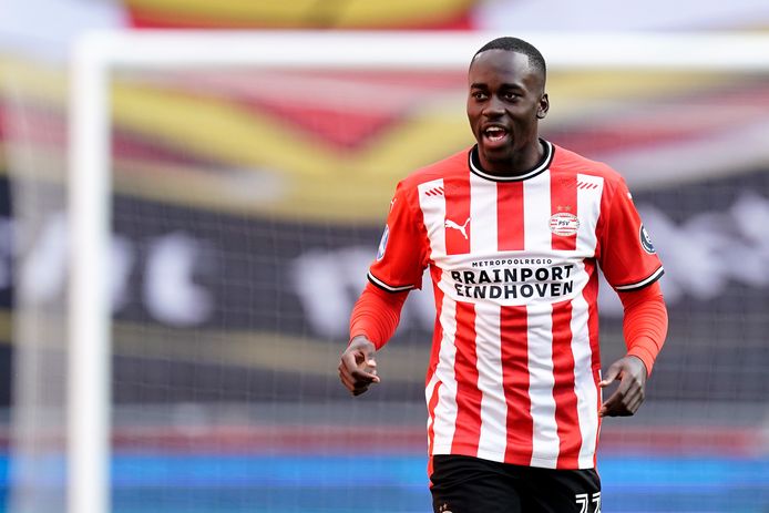 Jordan Teze over zijn ontwikkeling bij PSV: ‘Ik ben er nog niet’ | PSV ...