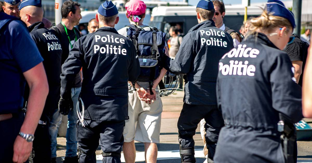 "Tweetaligheid Brusselse politie bereikt historisch dieptepunt ...