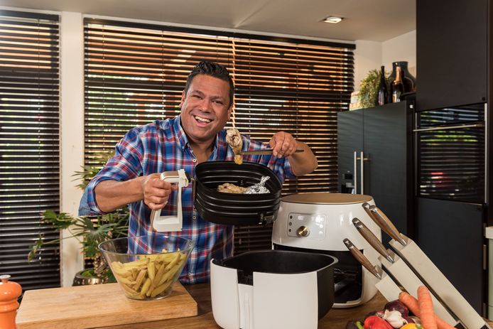 Danny Jansen is fan van de airfryer: ‘Binnen paar minuten heb je een ...