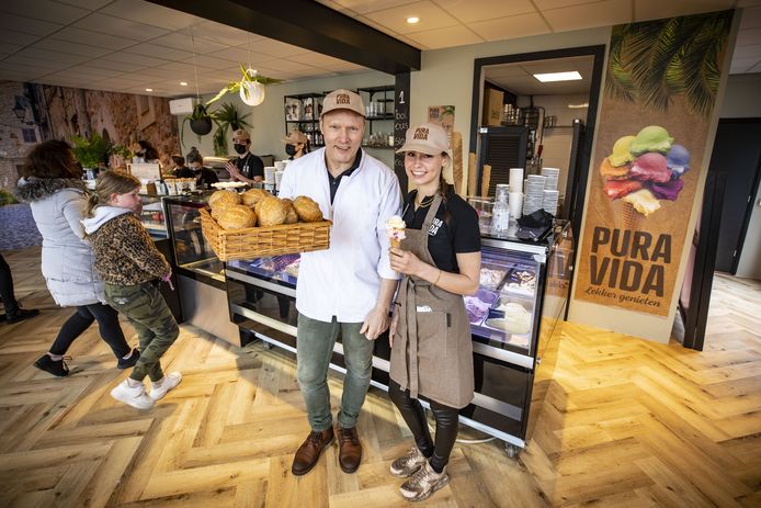 IJssalon en lunchroom Pura Vida in Vasse gaat dicht, bakker Erik is al ...