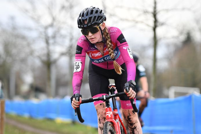 Julie Brouwers trekt met duidelijke ambities naar het BK: “Podium, maar ...