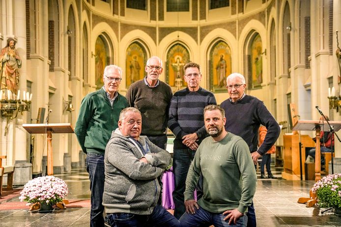 150 man dineert in de kerk tijdens Wagenberg Serveert: ‘Hartverwarmend ...