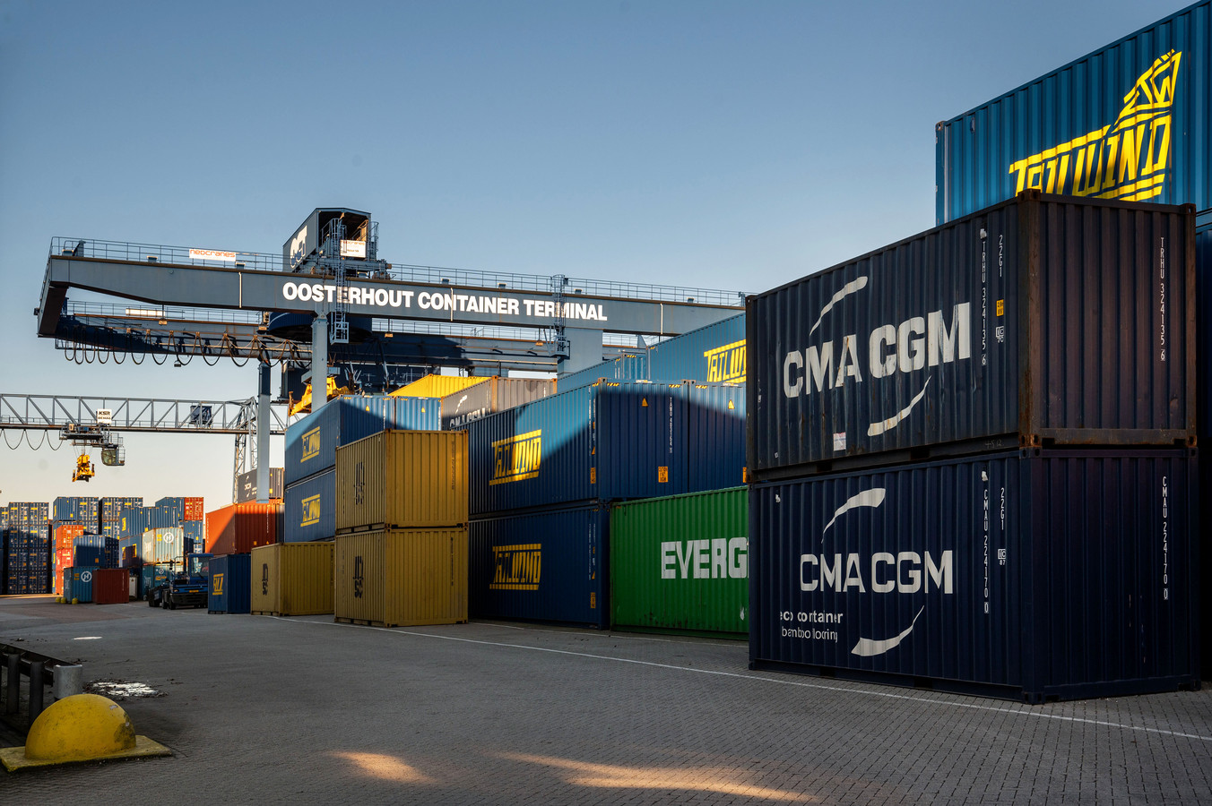 Steeds drukker op de weg, dus meer transport over water: ‘Brabantse ...