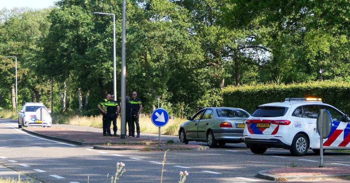 Voetganger aangereden in Enschede, weg urenlang dicht voor onderzoek ...