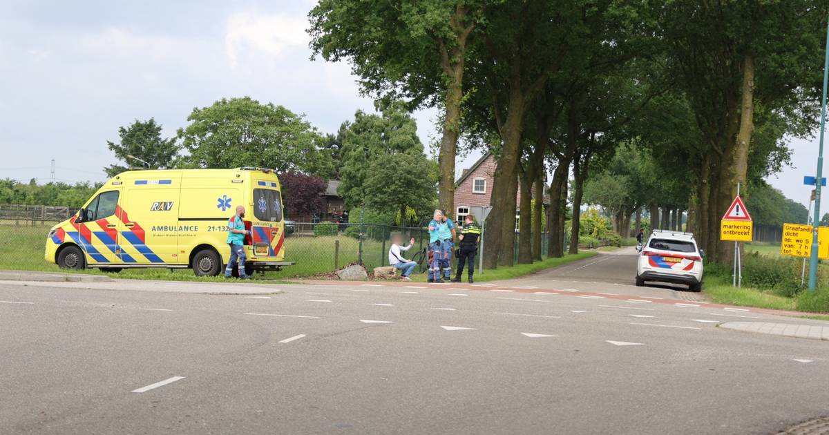 Fietser na aanrijding gewond naar het ziekenhuis | 112 nieuws Land van ...